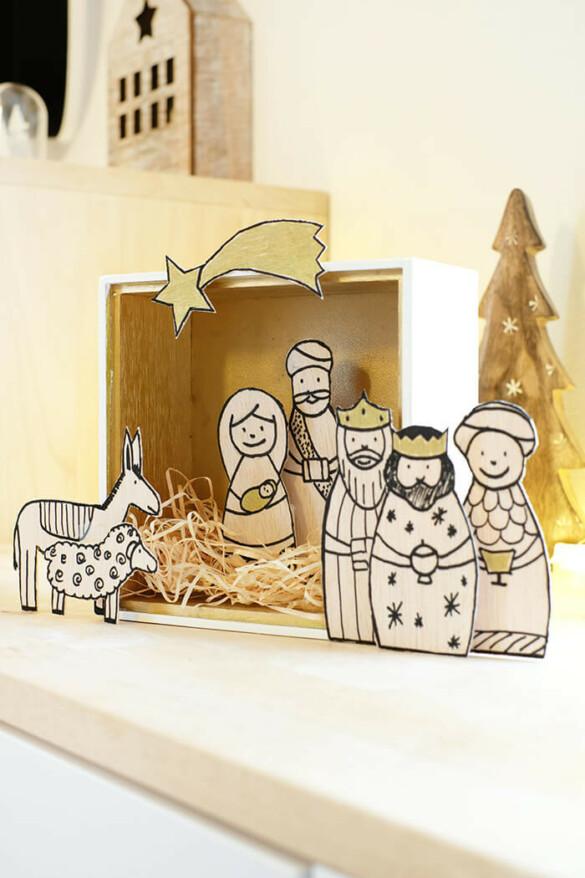 Notre petite crèche en carton DIY